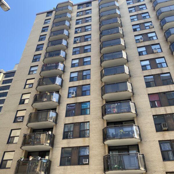 Deck Railing Gallery in Canada | Terrace Aluminum Railings