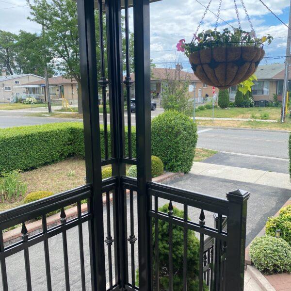 Aluminum Column Installers in Toronto | Terrace Aluminum Railings