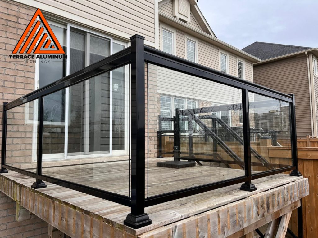 RESIDENTIAL ALUMINUM RAILINGS - Terrace Aluminum Railings