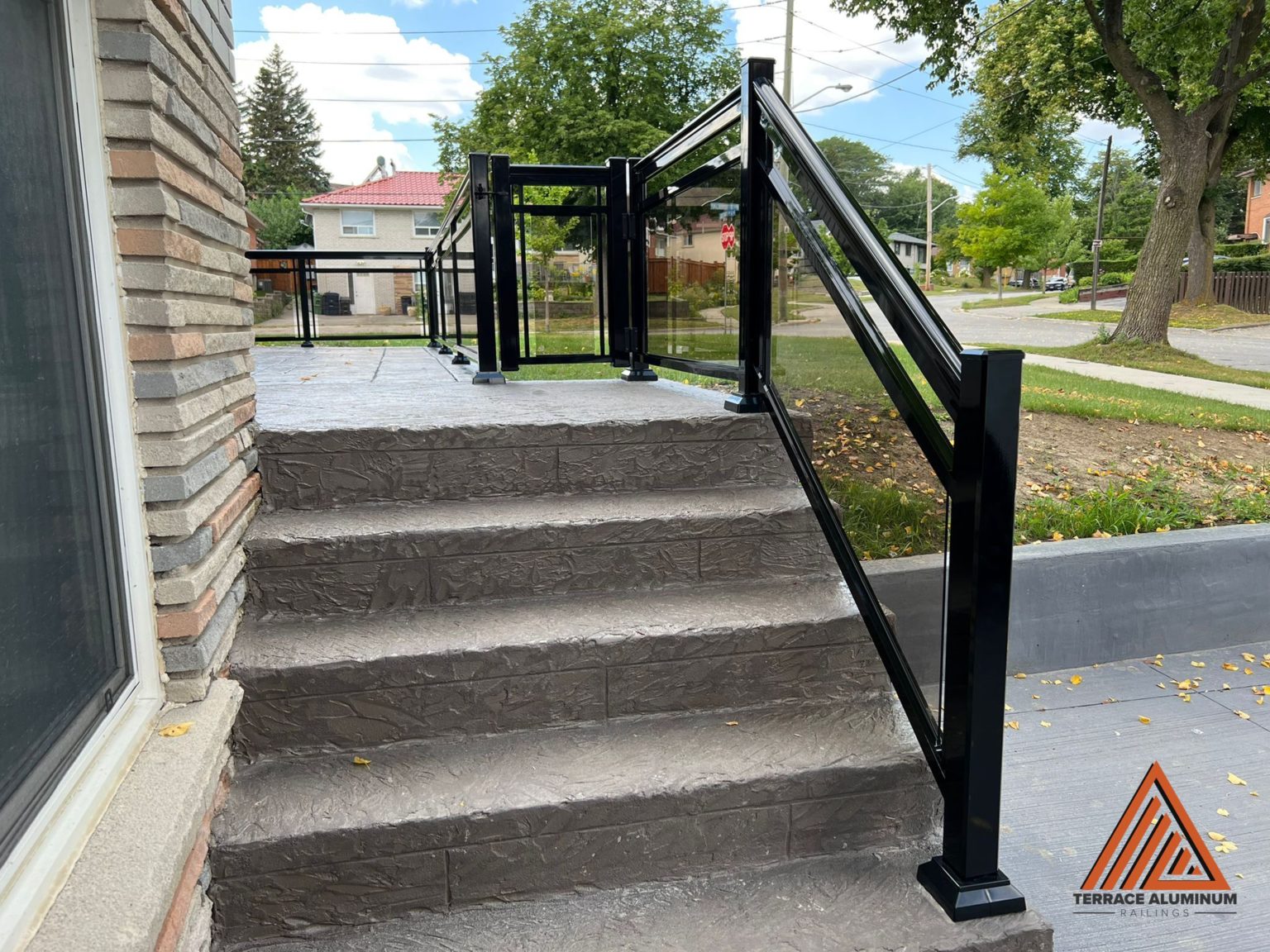 ALUMINUM AND GLASS RAILINGS - Terrace Aluminum Railings
