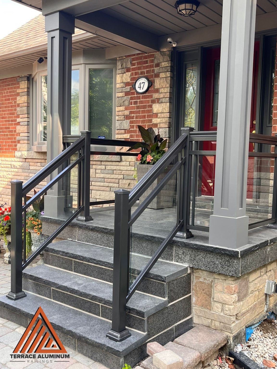 ALUMINUM AND GLASS RAILINGS - Terrace Aluminum Railings