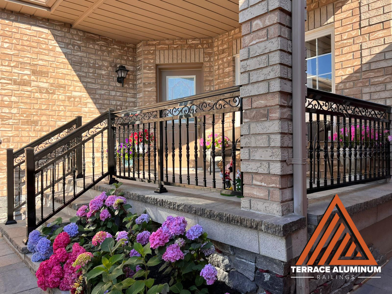 OUTDOOR ALUMINUM RAILINGS - Terrace Aluminum Railings