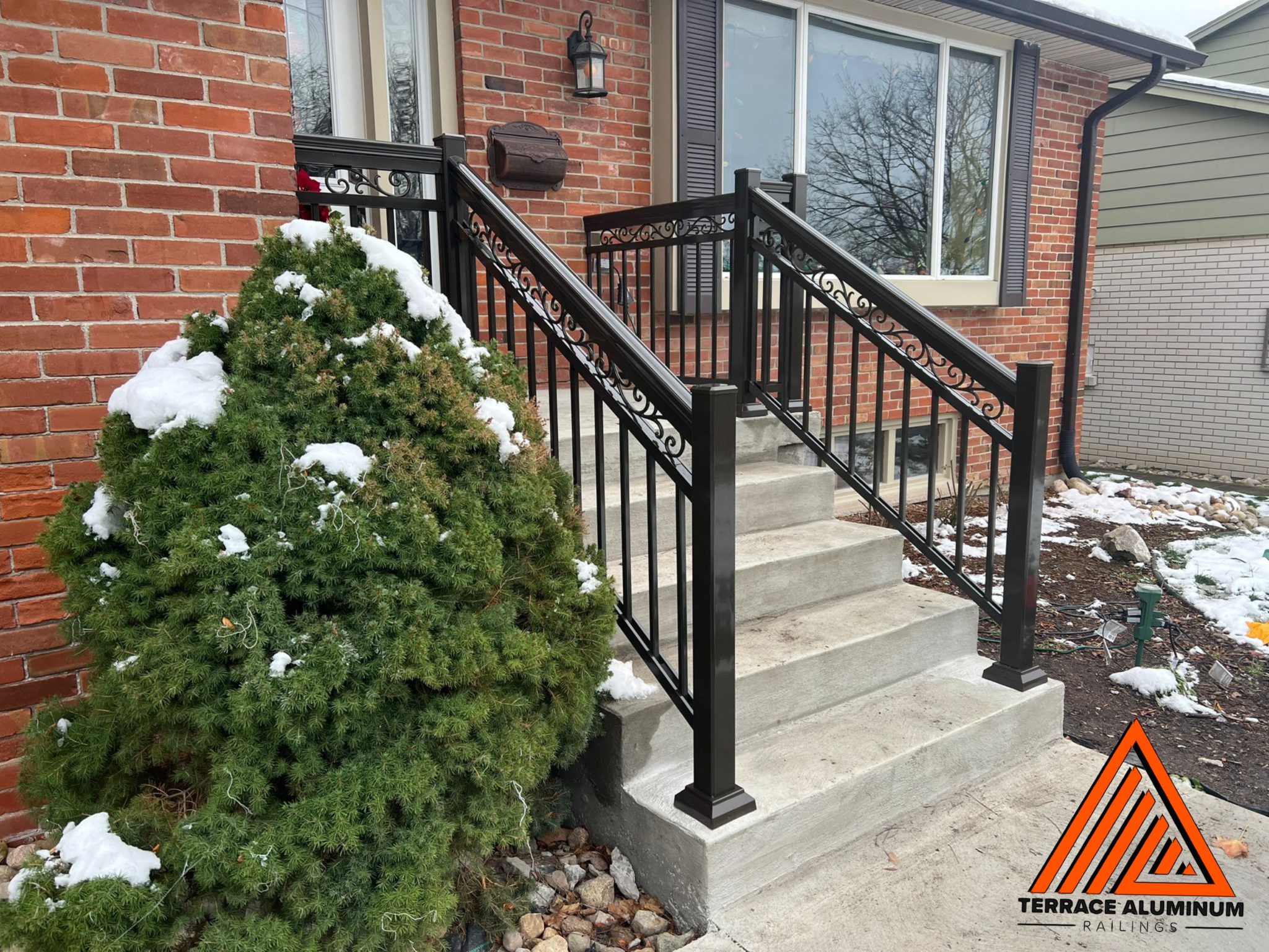 EXTERIOR ALUMINUM RAILINGS - Terrace Aluminum Railings